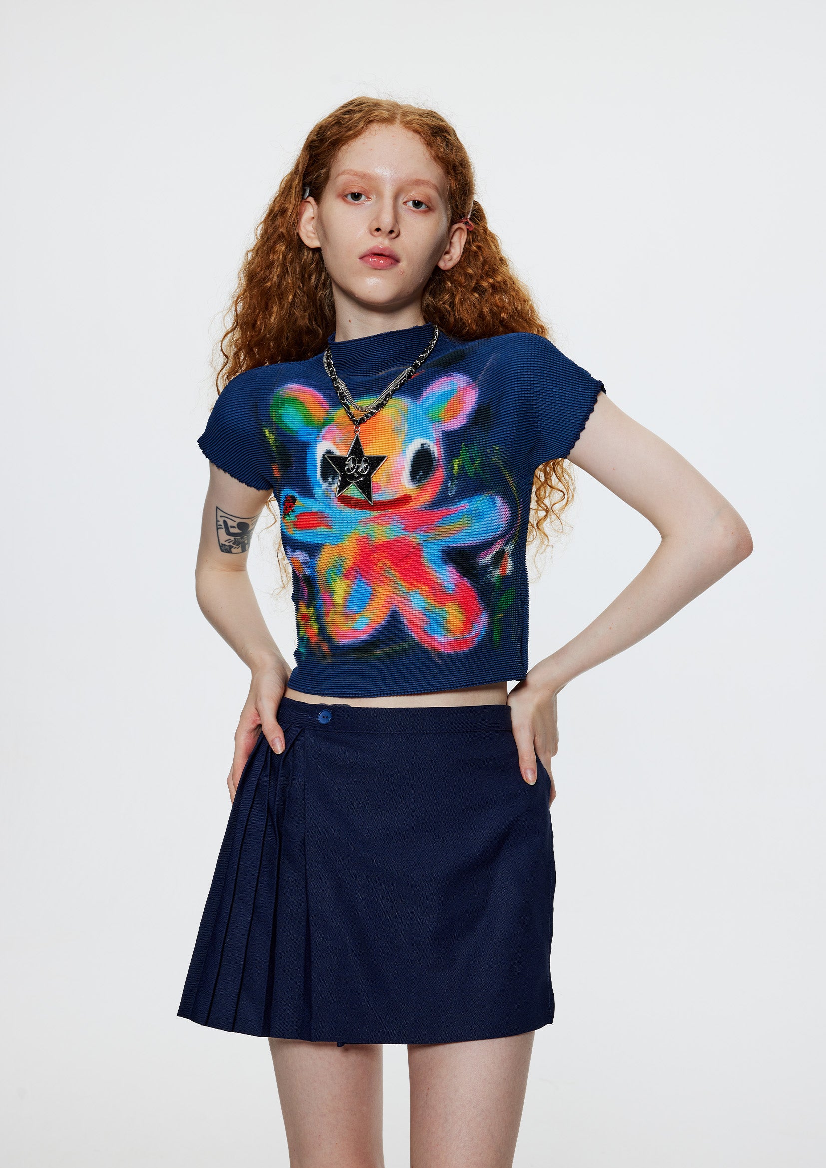 Rainbow bear crinkle stretch crop tee - navy – Future Fusion Online