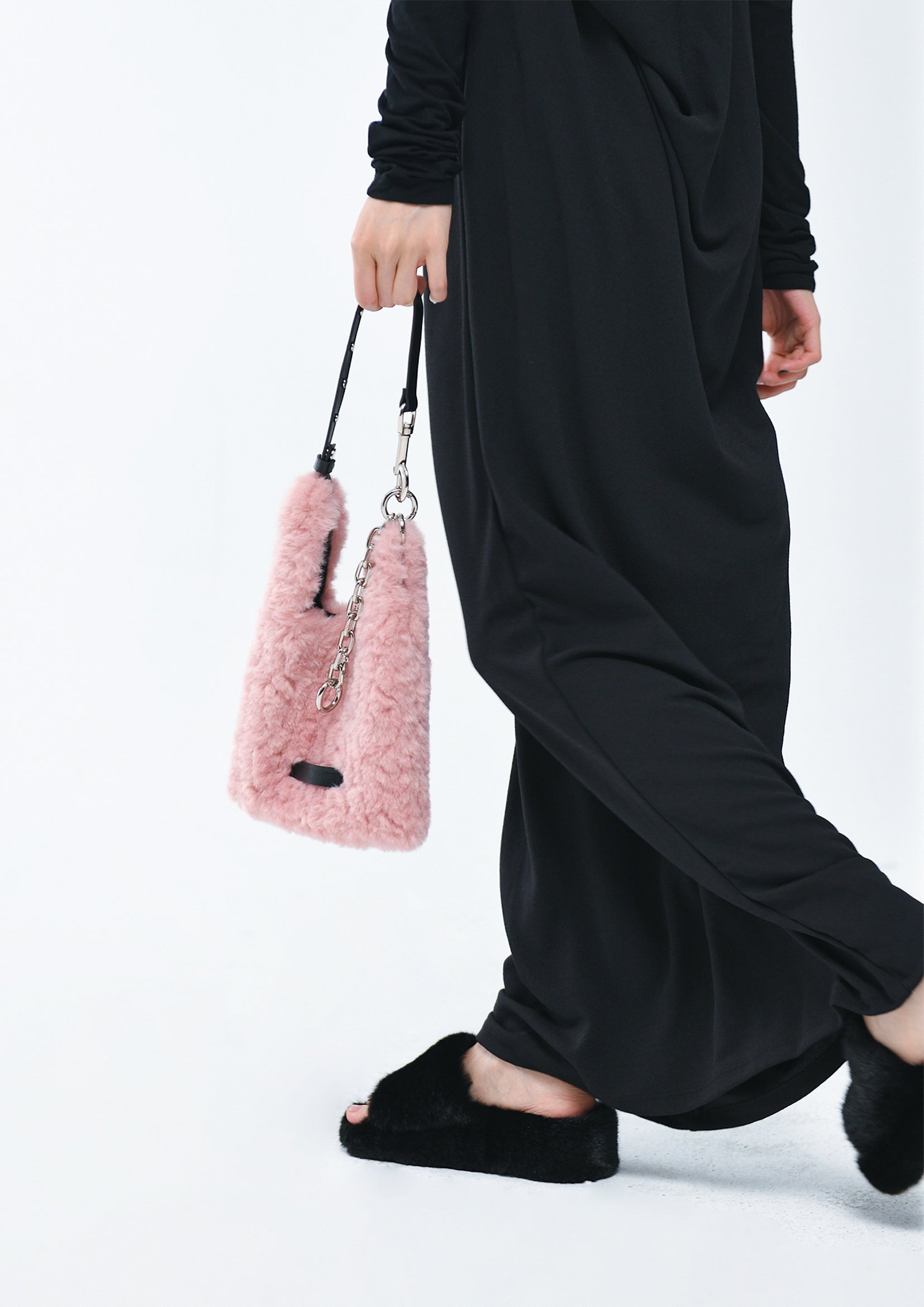 Fluffy mini tote bag - pink – Future Fusion Online